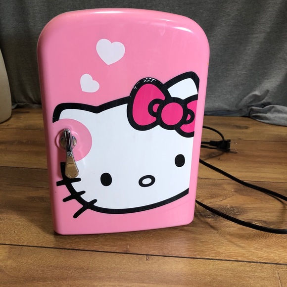 Pink Hello Kitty Mini Fridge - munimoro.gob.pe